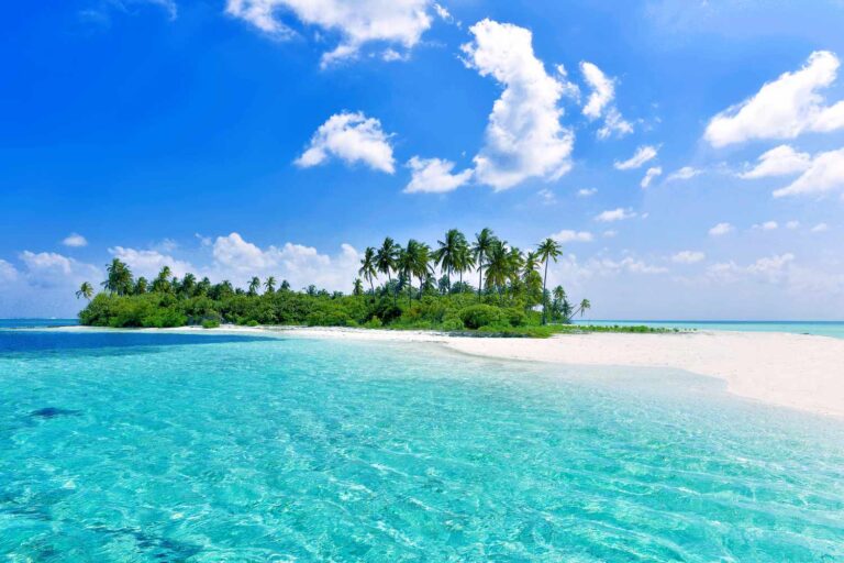 Why Should You Visit the Maldives on a Honeymoon?